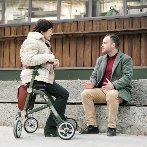 Rollator Trive : Déambulateur Ultra-Léger à Double Pliage